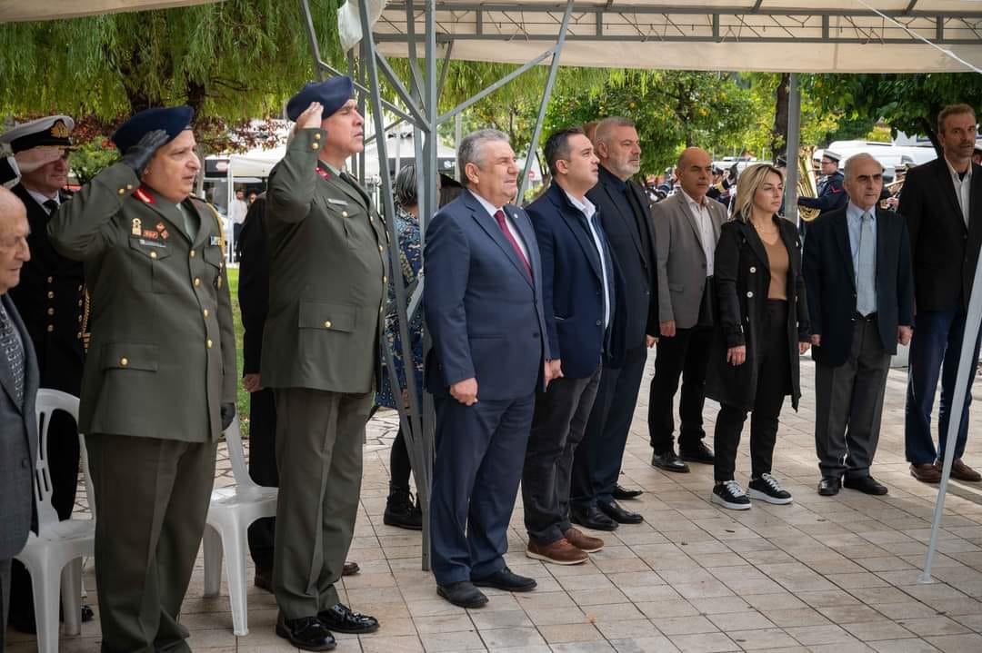 Τιμή στους ήρωες των Εκστρατευτικών Σωμάτων Μέσης Ανατολής απέδωσε στην ...
